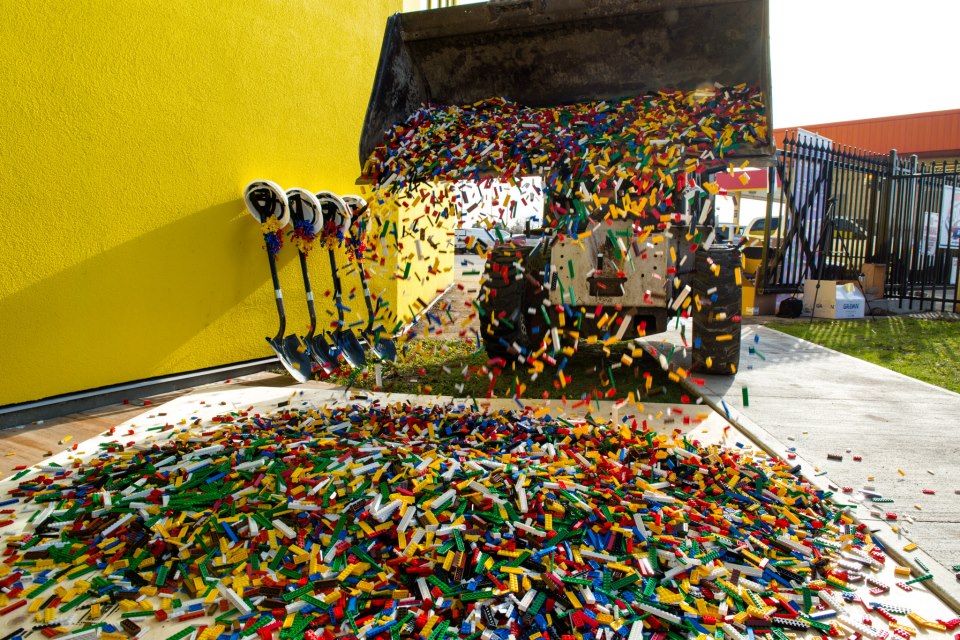 50,000 LEGO bricks marks beginning of LEGOLAND Discovery Centre ...