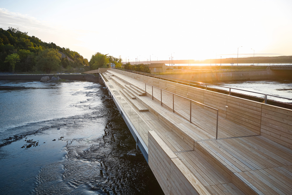 The Experience Chute - Building