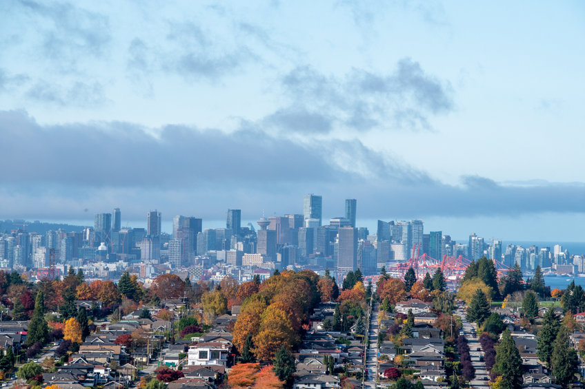 A sunny day in autumn Vancouver with colourful trees. Vancouver BC ...