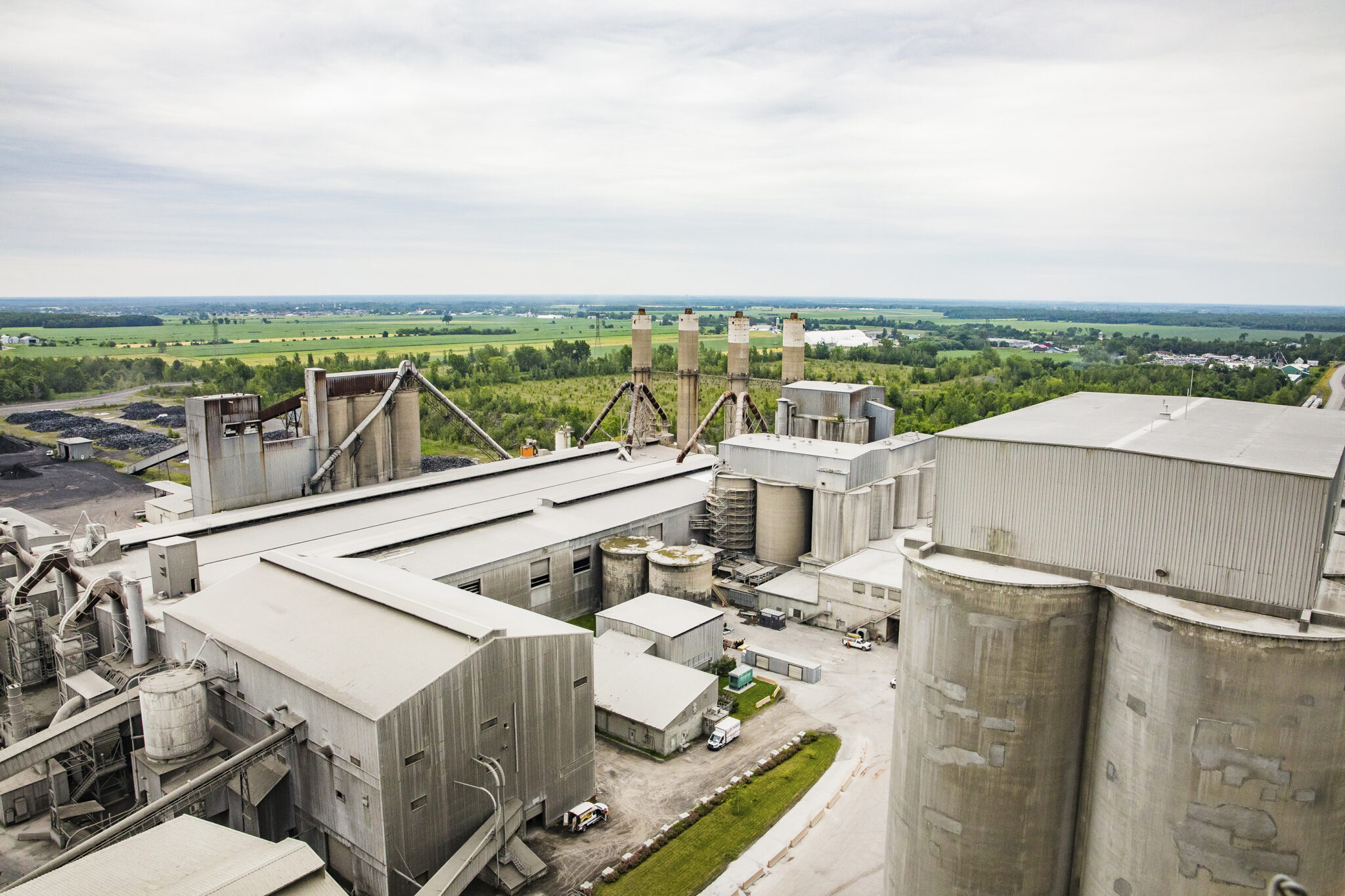 La Cimenterie de Joliette, Ciment St-Laurent, à la recherche de ses ...