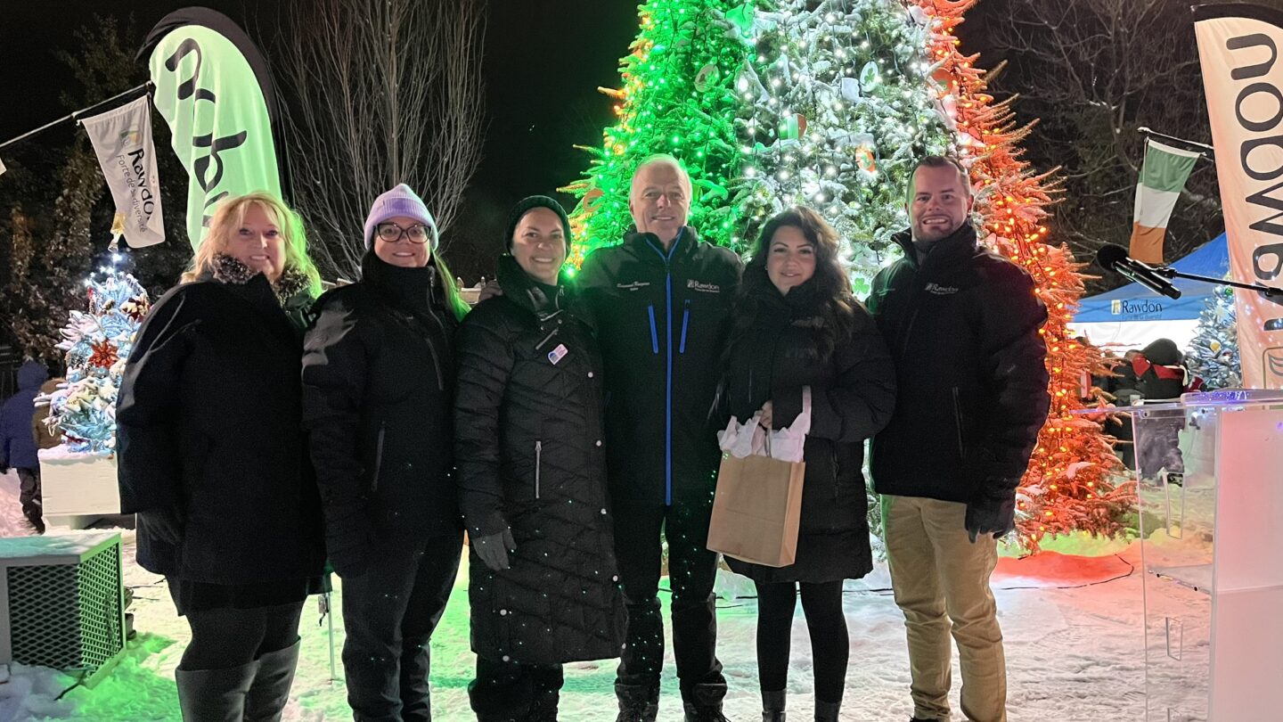 Rawdon illumine ses sapins au coeur de la diversité culturelle