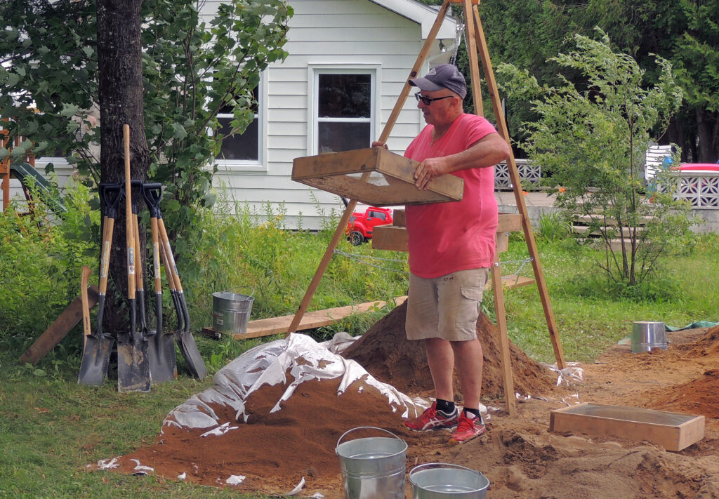 Robert Bélanger, une aide précieuse aux archéologues